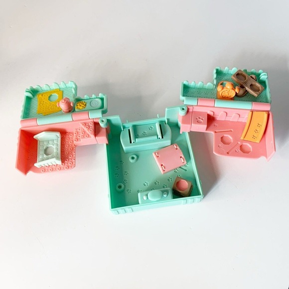 Hasbro | Toys | Littlest Pet Shop Lps Teensiest Tiniest Pet Compact ...